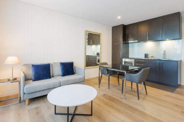 Studio Rooftop Apartment | Rooms | Oaks Melbourne on Collins Suites