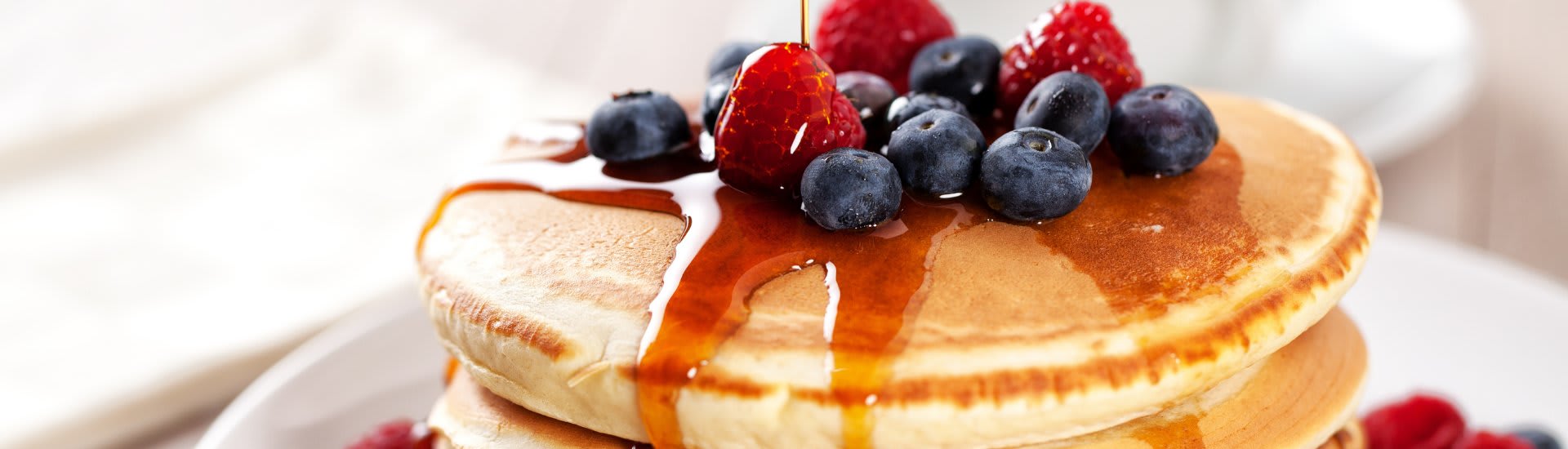 Marque Bar & Grill | Restaurants | Oaks Mackay Rivermarque Hotel