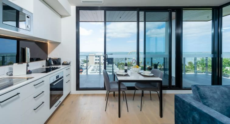 Geelong Accommodation | Suites in Geelong | Oaks Hotels