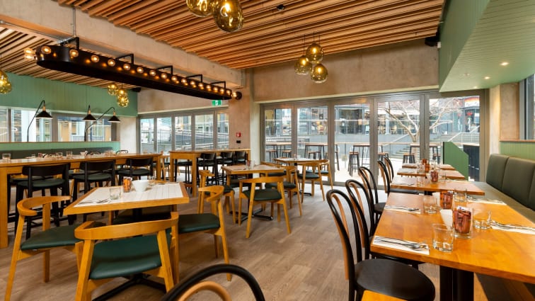 Oaks Auckland Hotel | Hotels in Auckland