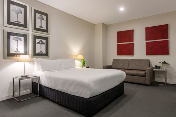 Oaks Melbourne on Collins Hotel | Official Website | Hotel Melbourne CBD
