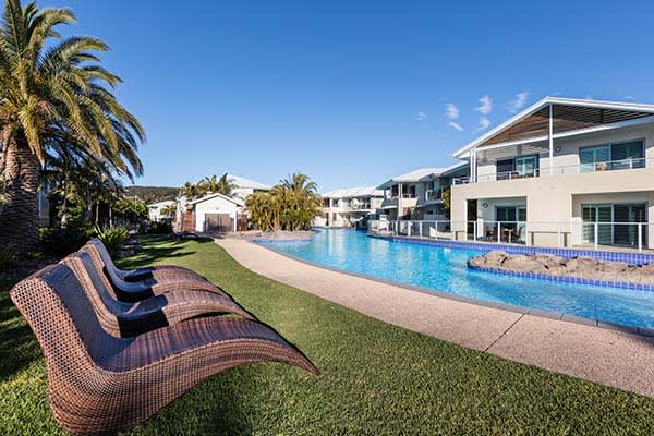 Port Stephens Accommodation | Apartments at Oaks Port Stephens Pacific ...