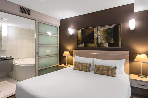 Rooms | Holiday Apartments at Oaks Adelaide Embassy Suites